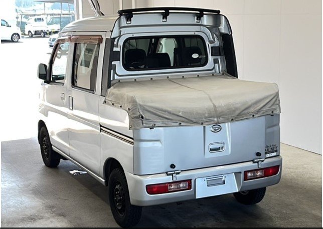 Daihatsu Hijet Van Deck Van G - Fun Motors